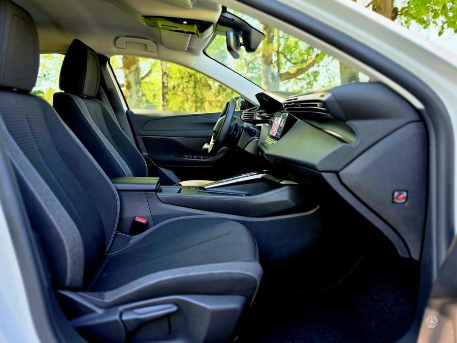 Balts Peugeot 308 2023 Tauragė, ar dzinēja tilpumu 1.50 L un nobraukumu 199 tūkst. km par 11500 €, foto 23 vietnē AUTOMOTO.COM.LV
