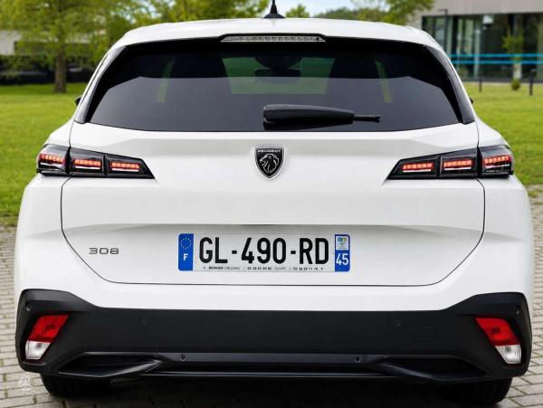White Peugeot 308 2023 in Taurage, with an engine capacity of 1.50 L and mileage of 199 thousand km for 11500 €, photo 6 on AUTOMOTO.COM.LV