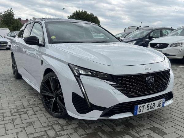 White Peugeot 308 2023 in Taurage, with an engine capacity of 1.50 L and mileage of 163 thousand km for 15300 €, photo 3 on AUTOMOTO.COM.LV