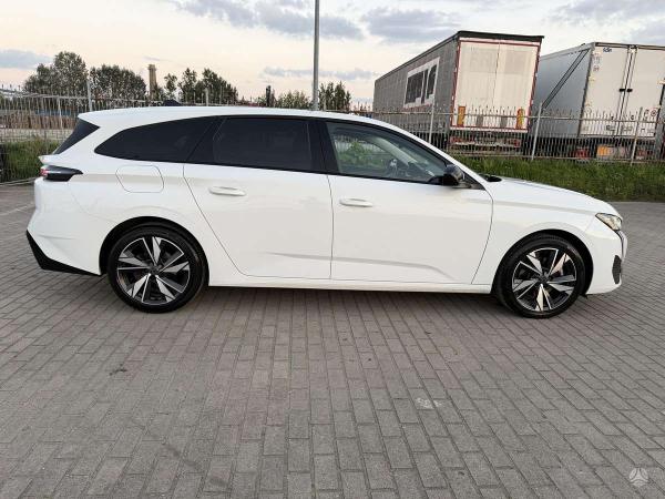 Balts Peugeot 308 2023 Marijampole, ar dzinēja tilpumu 1.50 L un nobraukumu 147 tūkst. km par 14399 €, foto 7 vietnē AUTOMOTO.COM.LV