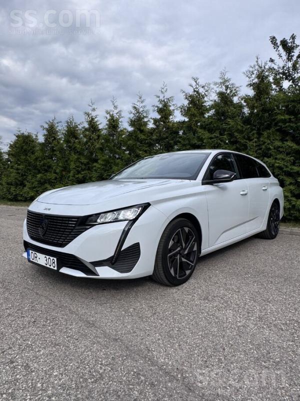 White Peugeot 308 2024 in Daugavpils, with an engine capacity of 1.50 L and mileage of 40 thousand km for 23900 €, photo 1 on AUTOMOTO.COM.LV