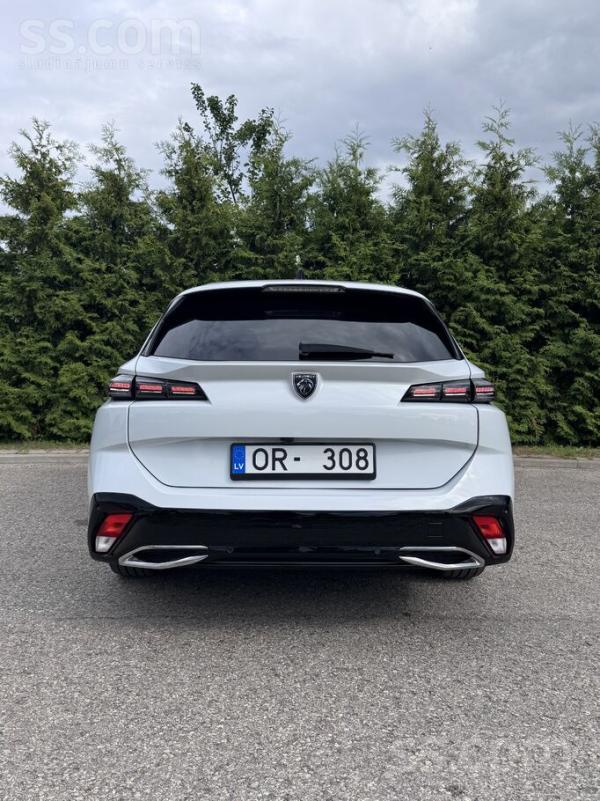 White Peugeot 308 2024 in Daugavpils, with an engine capacity of 1.50 L and mileage of 40 thousand km for 23900 €, photo 5 on AUTOMOTO.COM.LV