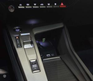 Белый Пежо 308 2024 в Шяуляй, объемом двигателя 1.50 л и пробегом 28 тыс. км за 15900 €, фото 13 на AUTOMOTO.COM.LV