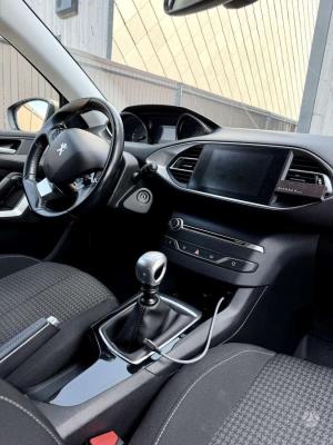 Dzeltens Peugeot 308 2018 Kauņa, ar dzinēja tilpumu 1.20 L un nobraukumu 51 tūkst. km par 9350 €, foto 9 vietnē AUTOMOTO.COM.LV