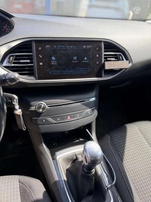 Dzeltens Peugeot 308 2018 Kauņa, ar dzinēja tilpumu 1.20 L un nobraukumu 51 tūkst. km par 9350 €, foto 13 vietnē AUTOMOTO.COM.LV