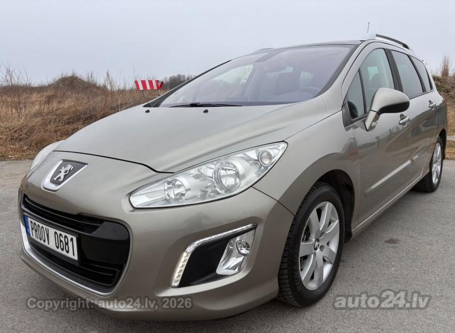 Yellow Peugeot 308 2013 in Tallinn, with an engine capacity of 1.60 L and mileage of 272 thousand km for 3599 €, photo 7 on AUTOMOTO.COM.LV