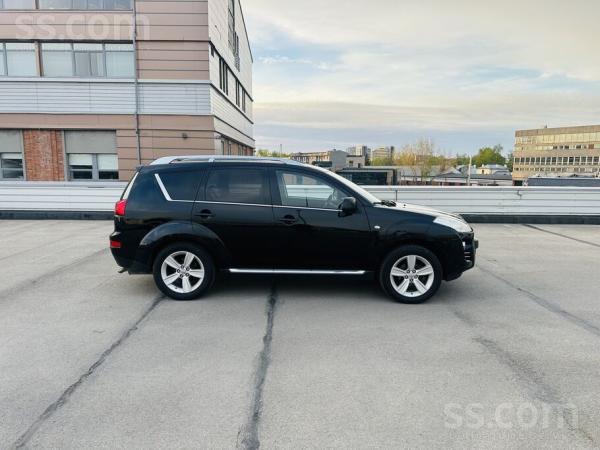 Melns Peugeot 4007 2007 Rīga, ar dzinēja tilpumu 2.20 L un nobraukumu 278 tūkst. km par 3690 €, foto 3 vietnē AUTOMOTO.COM.LV