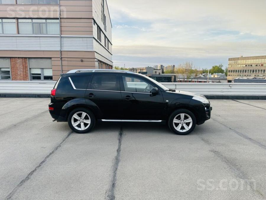 Melns Peugeot 4007 2007 Rīga, ar dzinēja tilpumu 2.20 L un nobraukumu 278 tūkst. km par 3690 €, foto 4 vietnē AUTOMOTO.COM.LV