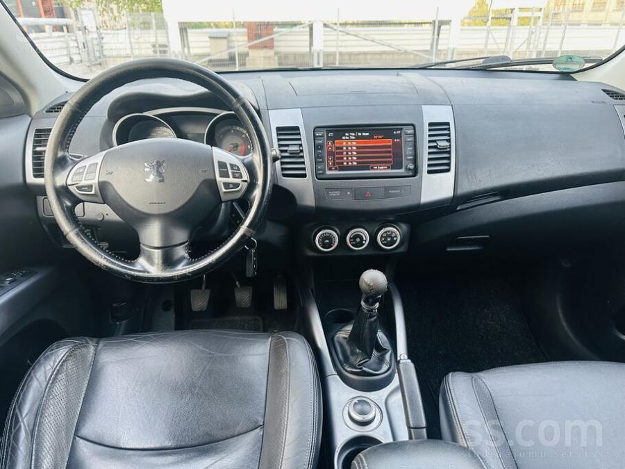 Melns Peugeot 4007 2007 Rīga, ar dzinēja tilpumu 2.20 L un nobraukumu 278 tūkst. km par 3690 €, foto 13 vietnē AUTOMOTO.COM.LV