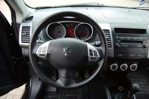 Black Peugeot 4007 2007 in Jekabpils, with an engine capacity of 2.20 L and mileage of 240 thousand km for 5750 €, photo 19 on AUTOMOTO.COM.LV