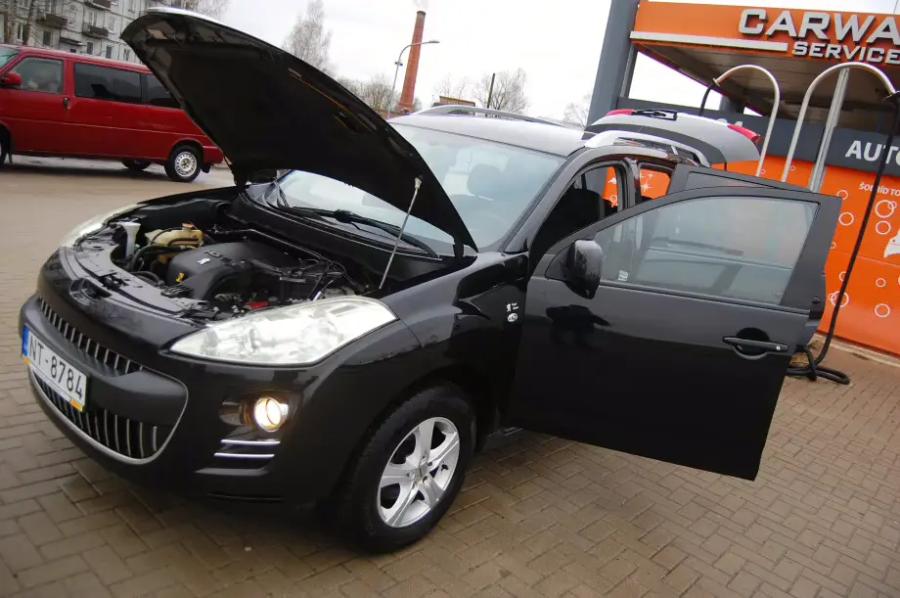 Black Peugeot 4007 2007 in Jekabpils, with an engine capacity of 2.20 L and mileage of 240 thousand km for 5750 €, photo 21 on AUTOMOTO.COM.LV