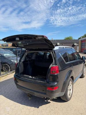 Melns Peugeot 4007 2007 Tauragė, ar dzinēja tilpumu 2.18 L un nobraukumu 300 tūkst. km par 2750 €, foto 6 vietnē AUTOMOTO.COM.LV