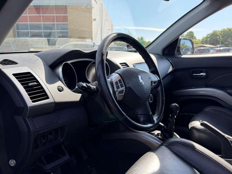 Melns Peugeot 4007 2007 Tauragė, ar dzinēja tilpumu 2.18 L un nobraukumu 300 tūkst. km par 2750 €, foto 11 vietnē AUTOMOTO.COM.LV
