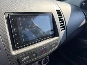 Melns Peugeot 4007 2007 Tauragė, ar dzinēja tilpumu 2.18 L un nobraukumu 300 tūkst. km par 2750 €, foto 13 vietnē AUTOMOTO.COM.LV
