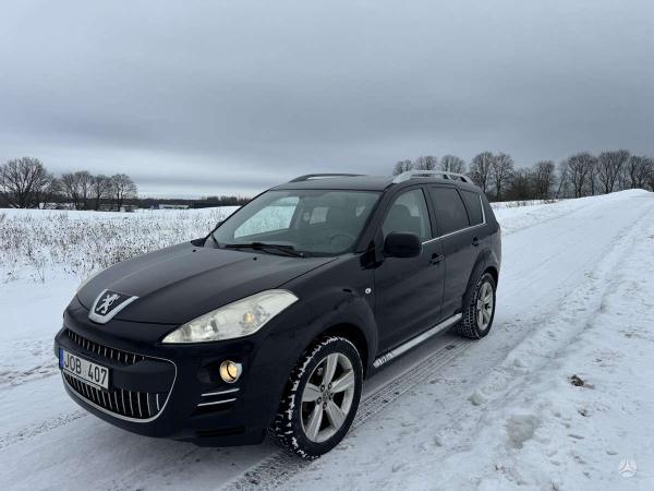 Black Peugeot 4007 2008 in Klaipeda, with an engine capacity of 2.18 L and mileage of 333 thousand km for 2200 €, photo 1 on AUTOMOTO.COM.LV