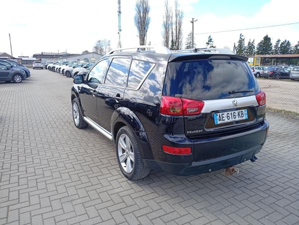 Black Peugeot 4007 2008 in Taurage, with an engine capacity of 2.20 L and mileage of 279 thousand km for 2500 €, photo 3 on AUTOMOTO.COM.LV