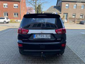 Black Peugeot 4007 2008 in Marijampole, with an engine capacity of 2.20 L and mileage of 229 thousand km for 4750 €, photo 6 on AUTOMOTO.COM.LV