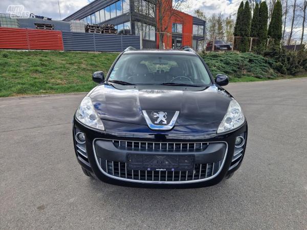 Black Peugeot 4007 2008 in Kaunas, with an engine capacity of 2.20 L and mileage of 298 thousand km for 3450 €, photo 2 on AUTOMOTO.COM.LV