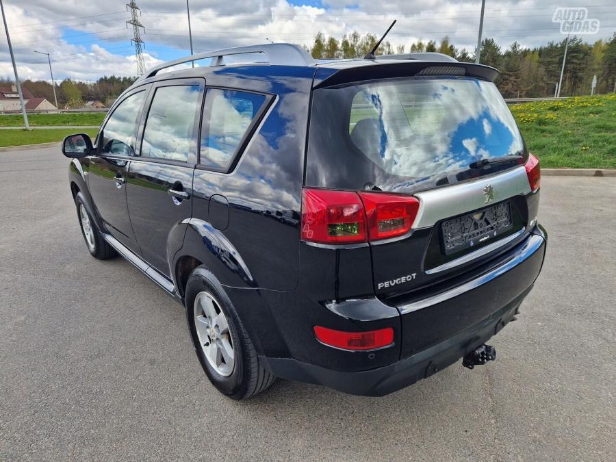 Black Peugeot 4007 2008 in Kaunas, with an engine capacity of 2.20 L and mileage of 298 thousand km for 3450 €, photo 8 on AUTOMOTO.COM.LV