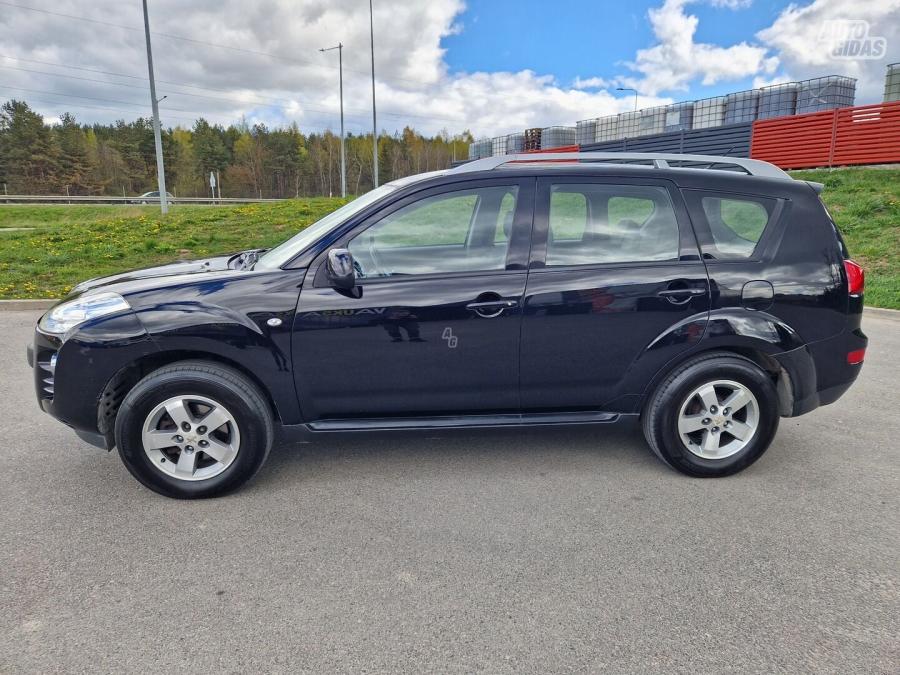 Black Peugeot 4007 2008 in Kaunas, with an engine capacity of 2.20 L and mileage of 298 thousand km for 3450 €, photo 9 on AUTOMOTO.COM.LV