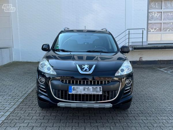Black Peugeot 4007 2008 in Marijampole, with an engine capacity of 2.20 L and mileage of 229 thousand km for 4699 €, photo 2 on AUTOMOTO.COM.LV