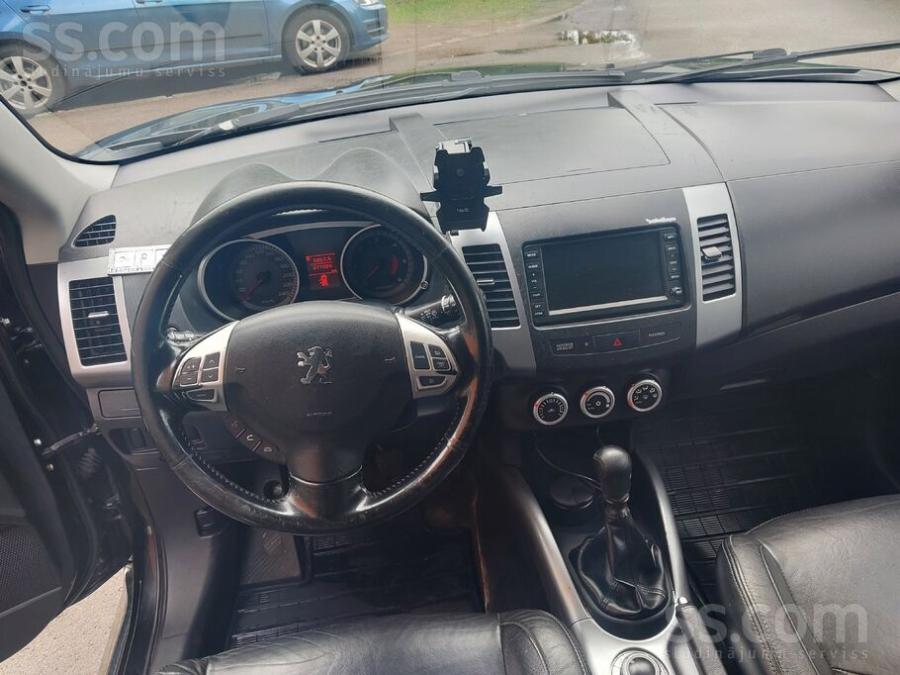 Melns Peugeot 4007 2008 Jūrmala, ar dzinēja tilpumu 2.20 L un nobraukumu 0 tūkst. km par 2800 €, foto 3 vietnē AUTOMOTO.COM.LV