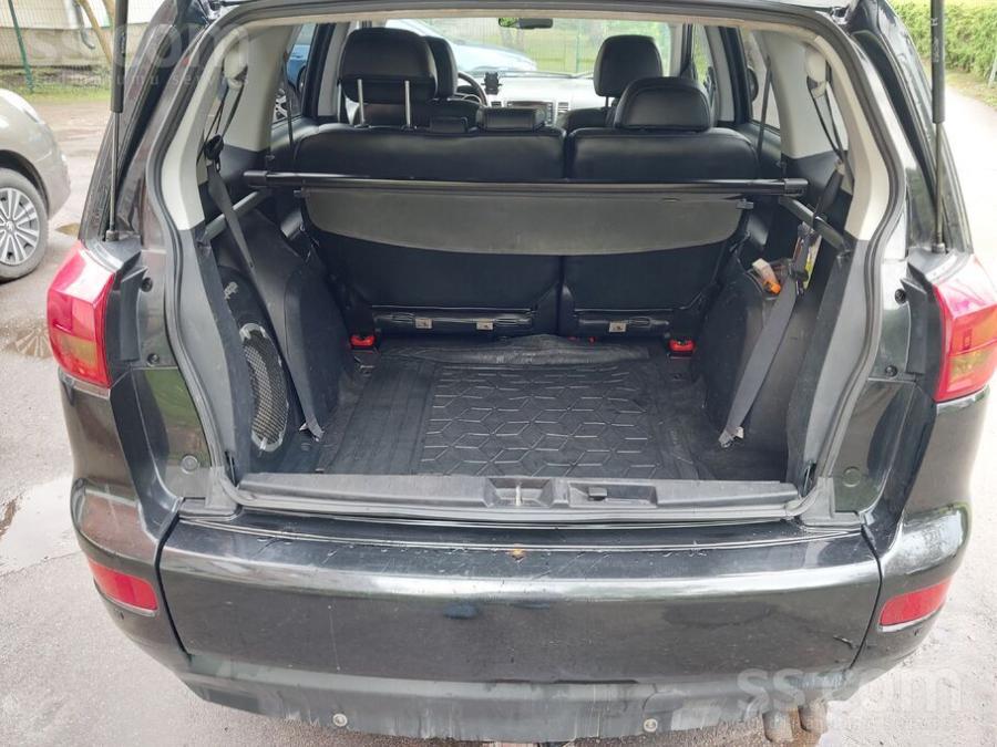 Melns Peugeot 4007 2008 Jūrmala, ar dzinēja tilpumu 2.20 L un nobraukumu 0 tūkst. km par 2800 €, foto 7 vietnē AUTOMOTO.COM.LV