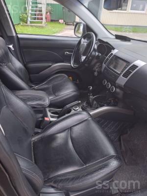 Melns Peugeot 4007 2008 Bauska, ar dzinēja tilpumu 2.20 L un nobraukumu 312 tūkst. km par 2900 €, foto 6 vietnē AUTOMOTO.COM.LV