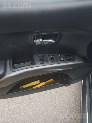 Melns Peugeot 4007 2008 Bauska, ar dzinēja tilpumu 2.20 L un nobraukumu 312 tūkst. km par 2900 €, foto 9 vietnē AUTOMOTO.COM.LV