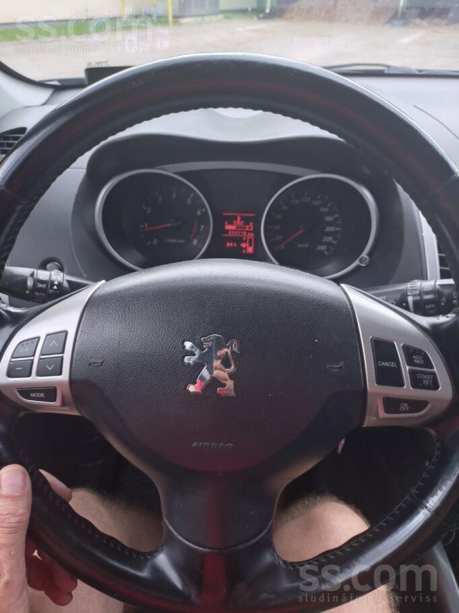 Melns Peugeot 4007 2008 Bauska, ar dzinēja tilpumu 2.20 L un nobraukumu 312 tūkst. km par 2900 €, foto 10 vietnē AUTOMOTO.COM.LV
