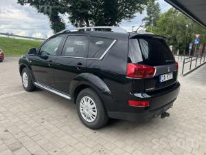 Melns Peugeot 4007 2008 Daugavpils, ar dzinēja tilpumu 2.20 L un nobraukumu 190 tūkst. km par 4195 €, foto 5 vietnē AUTOMOTO.COM.LV