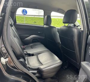 Melns Peugeot 4007 2008 Daugavpils, ar dzinēja tilpumu 2.20 L un nobraukumu 190 tūkst. km par 4195 €, foto 11 vietnē AUTOMOTO.COM.LV