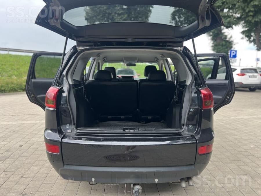 Melns Peugeot 4007 2008 Daugavpils, ar dzinēja tilpumu 2.20 L un nobraukumu 190 tūkst. km par 4195 €, foto 13 vietnē AUTOMOTO.COM.LV