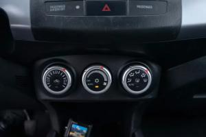 Черный Пежо 4007 2008 в Лиепая, объемом двигателя 2.20 л и пробегом 279 тыс. км за 6250 €, фото 18 на AUTOMOTO.COM.LV