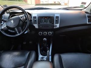 Melns Peugeot 4007 2008 Jēkabpils, ar dzinēja tilpumu 2.20 L un nobraukumu 237 tūkst. km par 6250 €, foto 18 vietnē AUTOMOTO.COM.LV
