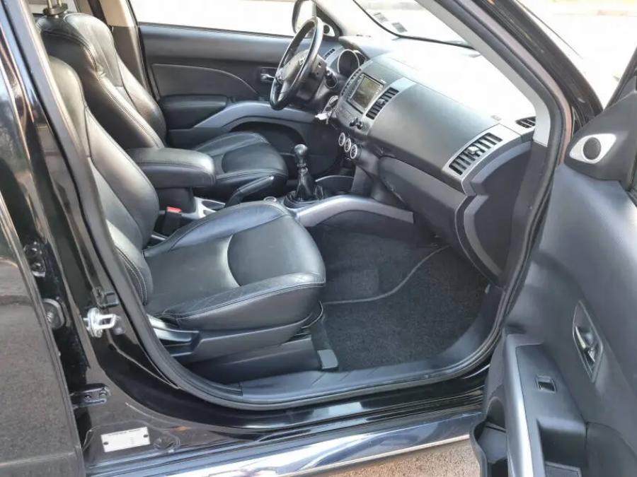 Melns Peugeot 4007 2008 Jēkabpils, ar dzinēja tilpumu 2.20 L un nobraukumu 237 tūkst. km par 6250 €, foto 20 vietnē AUTOMOTO.COM.LV