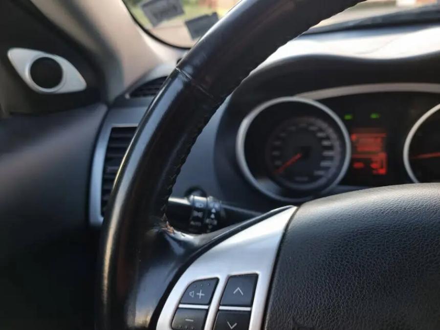 Melns Peugeot 4007 2008 Jēkabpils, ar dzinēja tilpumu 2.20 L un nobraukumu 237 tūkst. km par 6250 €, foto 33 vietnē AUTOMOTO.COM.LV