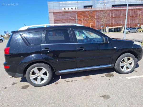 Melns Peugeot 4007 2008 Klaipėda, ar dzinēja tilpumu 2.20 L un nobraukumu 415 tūkst. km par 2200 €, foto 3 vietnē AUTOMOTO.COM.LV