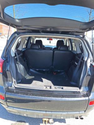 Black Peugeot 4007 2008 in Klaipeda, with an engine capacity of 2.20 L and mileage of 415 thousand km for 2200 €, photo 6 on AUTOMOTO.COM.LV