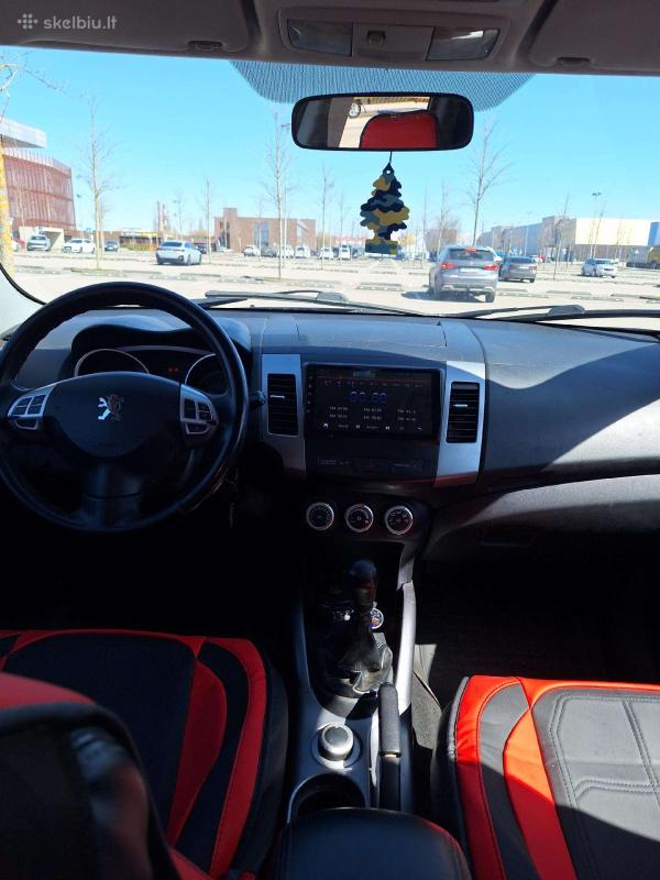 Melns Peugeot 4007 2008 Klaipėda, ar dzinēja tilpumu 2.20 L un nobraukumu 415 tūkst. km par 2200 €, foto 7 vietnē AUTOMOTO.COM.LV