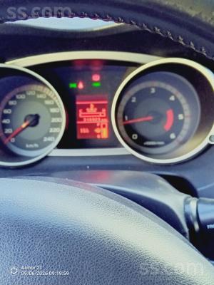 Melns Peugeot 4007 2008 Liepāja, ar dzinēja tilpumu 2.20 L un nobraukumu 317 tūkst. km par 3500 €, foto 10 vietnē AUTOMOTO.COM.LV