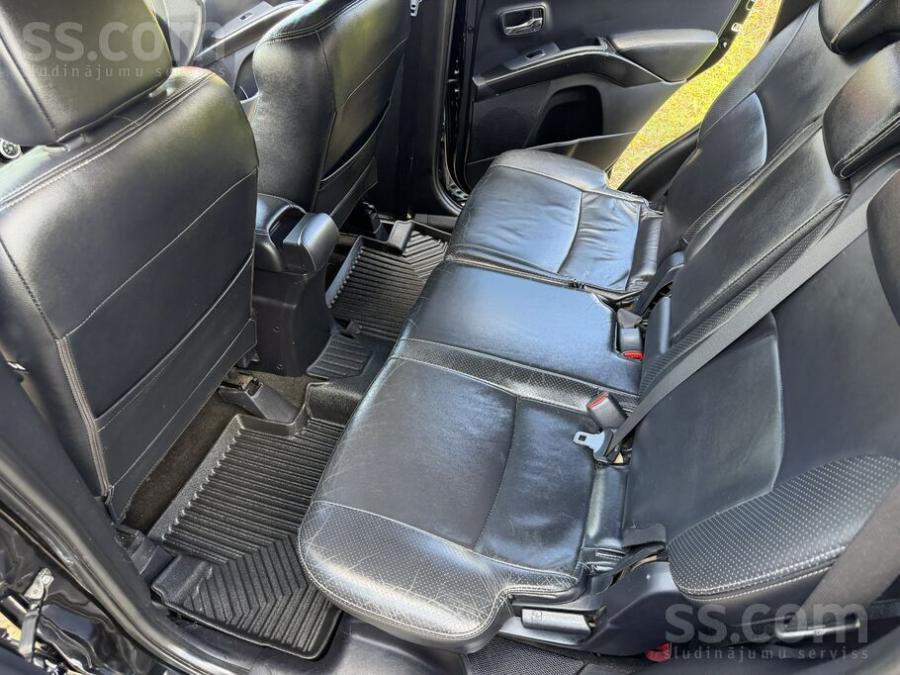 Melns Peugeot 4007 2008 Rēzekne, ar dzinēja tilpumu 2.20 L un nobraukumu 0 tūkst. km par 3050 €, foto 13 vietnē AUTOMOTO.COM.LV