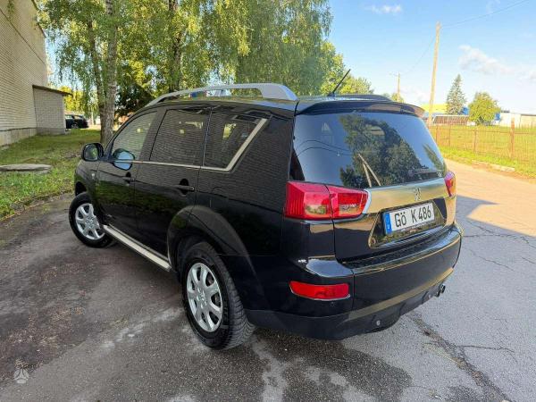 Melns Peugeot 4007 2008 Šauļi, ar dzinēja tilpumu 2.18 L un nobraukumu 224 tūkst. km par 3600 €, foto 6 vietnē AUTOMOTO.COM.LV
