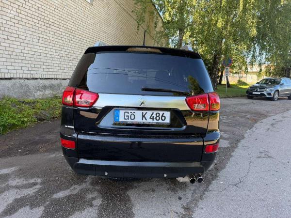 Melns Peugeot 4007 2008 Šauļi, ar dzinēja tilpumu 2.18 L un nobraukumu 224 tūkst. km par 3600 €, foto 7 vietnē AUTOMOTO.COM.LV