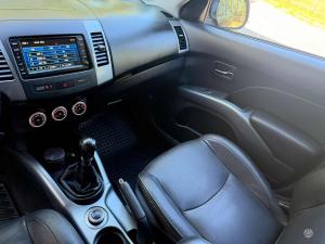 Melns Peugeot 4007 2008 Šauļi, ar dzinēja tilpumu 2.18 L un nobraukumu 224 tūkst. km par 3600 €, foto 19 vietnē AUTOMOTO.COM.LV