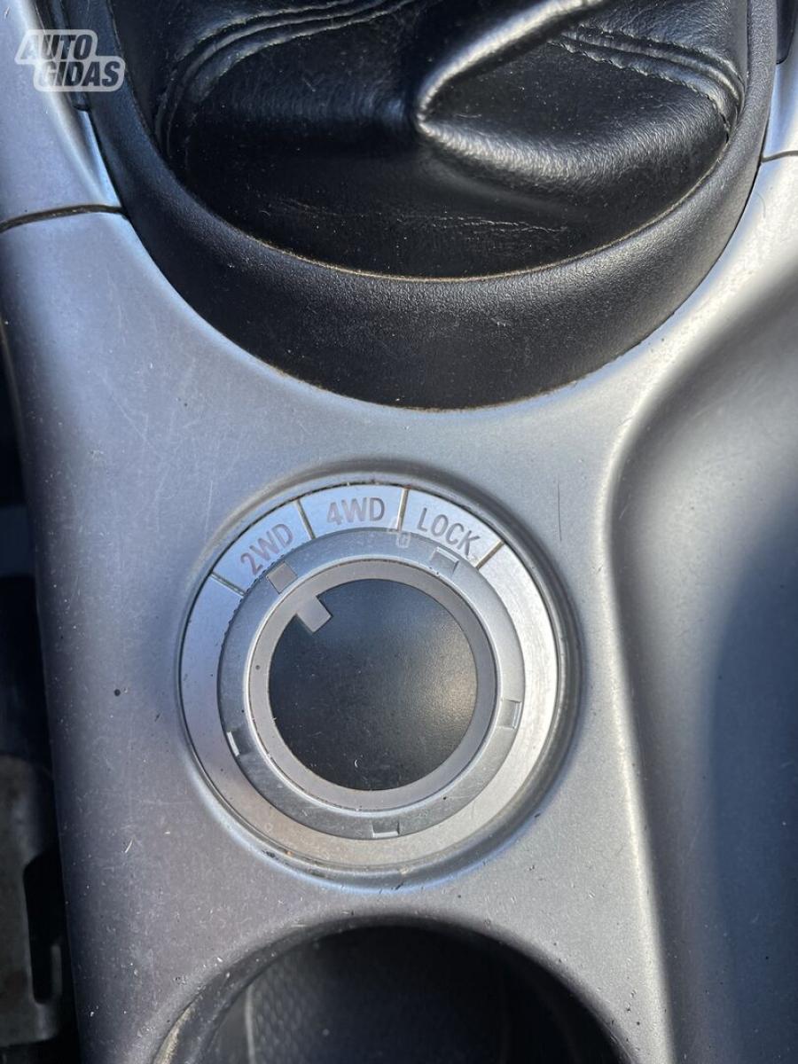 Melns Peugeot 4007 2008 Raseiniai, ar dzinēja tilpumu 2.20 L un nobraukumu 208 tūkst. km par 3700 €, foto 16 vietnē AUTOMOTO.COM.LV