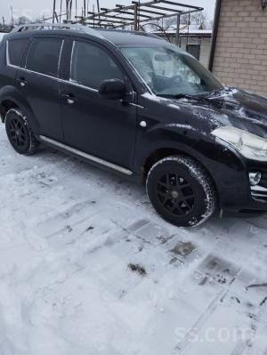 Black Peugeot 4007 2009 in Daugavpils, with an engine capacity of 2.20 L and mileage of 261 thousand km for 3800 €, photo 13 on AUTOMOTO.COM.LV