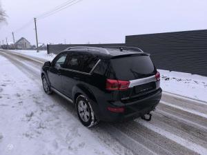 Black Peugeot 4007 2009 in Marijampole, with an engine capacity of 2.18 L and mileage of 309 thousand km for 3550 €, photo 3 on AUTOMOTO.COM.LV