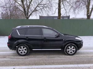 Black Peugeot 4007 2009 in Marijampole, with an engine capacity of 2.18 L and mileage of 309 thousand km for 3550 €, photo 6 on AUTOMOTO.COM.LV