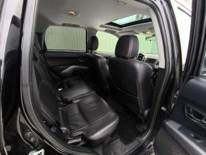 Black Peugeot 4007 2009 in Marijampole, with an engine capacity of 2.18 L and mileage of 309 thousand km for 3550 €, photo 12 on AUTOMOTO.COM.LV